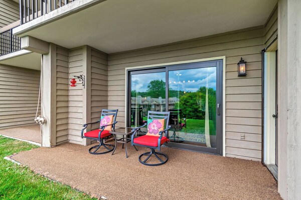 Wren 103 | Fireplace, Restaurant, Pool, Spa - Blowing Rock, NC