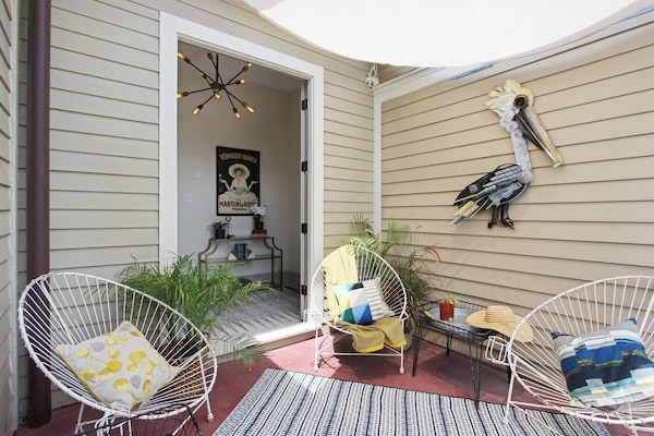 Beautiful Restored Victorian Home | Patio - Savannah, GA