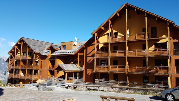 Appartement  3 Chambres 2 Salles De Bains  Avec Piscine Pres Des Pistes - Guillestre