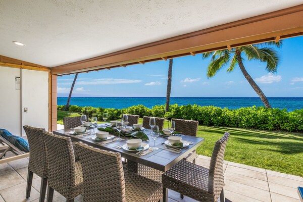 176-4 Oceanfront Puamana Townhome Newly Remodeled! - Maui, HI