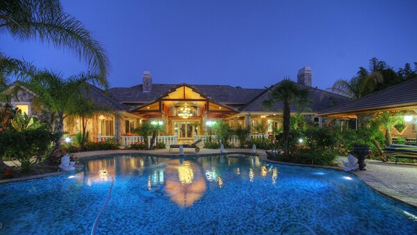 Paradise Vacation Estate - Largest Luxury Private Vacation Resort - Temecula, CA