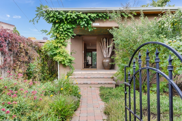 Live The Railyard Arts District In Style. Walk To Restaurants And Plaza - Santa Fe, NM
