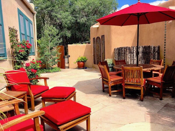 Girlfriends Get-away & Family...2 Blks To Wine, Dine, Shop, Plaza, Canyon - Santa Fe, NM