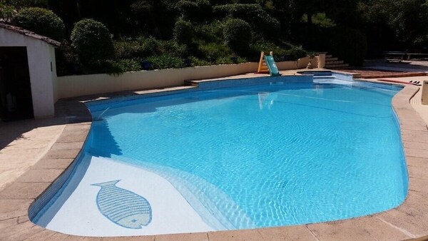 Bastide Provençale Pour 9 Personnes Avec Piscine à Hyères - La Crau