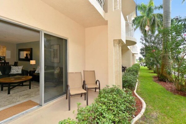Unit 318-2 Bedroom 2 Bathroom Bay Side Standard Condominium - Siesta Key, FL