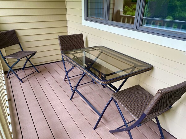 Summer Retreat! Mountain View, Walk To Village/tennis/fitness/dance Camps; Hits - Jamaica, VT