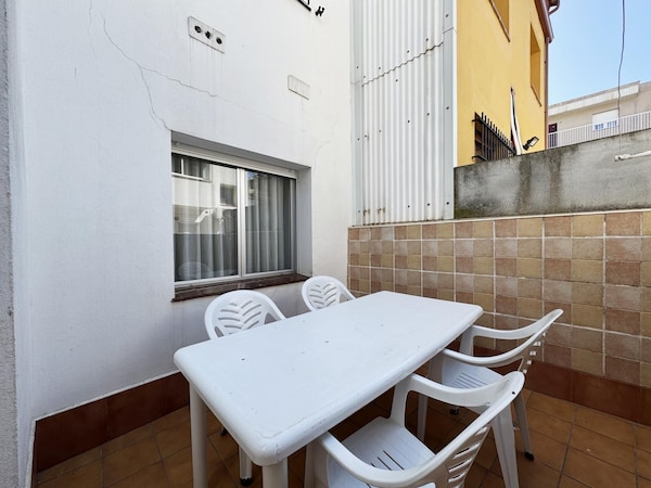 Apartment At 600 Meters From The Beach. - L'Escala