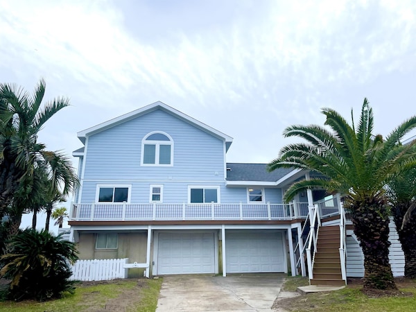 Oceanfront!  Screenporch! Sleeps 14! Flash Sale Select  Days/weeks - Fripp Island, SC