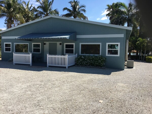 1 Bedroom Duplex On Intracoastal W/ Beach Access - Venice, FL