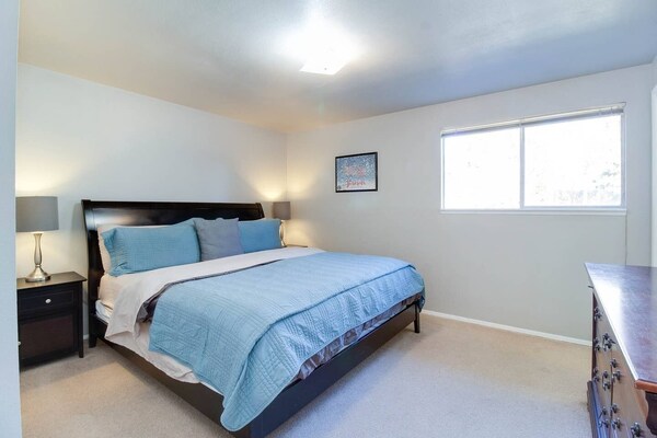 The Cascade River Trail Retreat - A Short Walk To River & Downtown! Pets Ok! - Bend, OR
