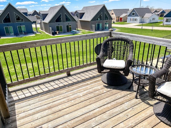 Cabin 148 -Beautiful Okoboji Vacation Rental At Bridges Bay - Okoboji, IA