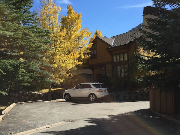 Distinctive Mountain Home - Vail, CO