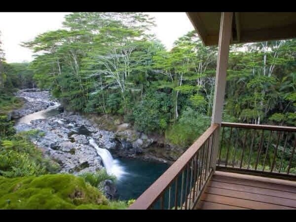 Gorgeous! The Waterfall Retreat At Reed's Island - Hilo, HI