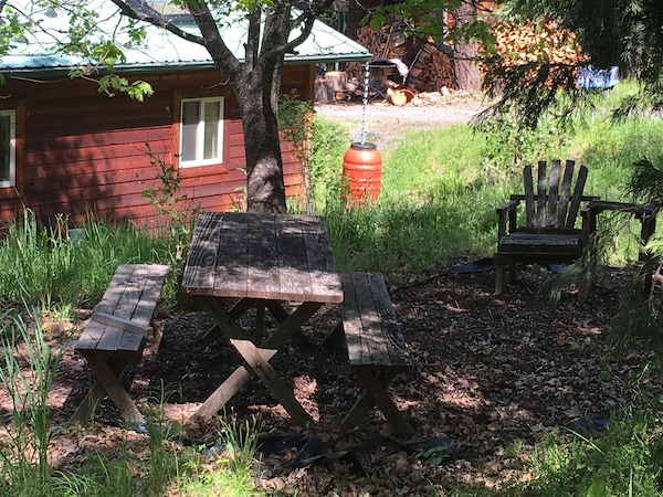 Quiet Forest Retreat Near Towns. Longer Stay Discounts Welcome. Dog Friendly. - Jacksonville, OR