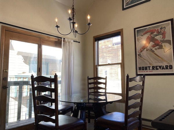 2 Bed 2 Bath, Parking, Convenience Of Downtown Cb On A Budget. Pets! Shuttle!\n. - Crested Butte, CO