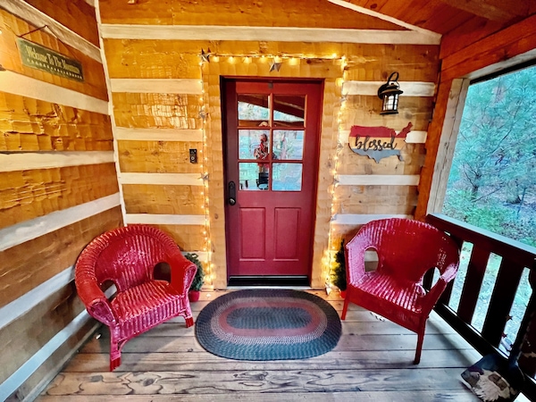 Escape To Nature: Charming Custom Log Cabin At Bass Lake, Gateway To Yosemite - Bass Lake, CA