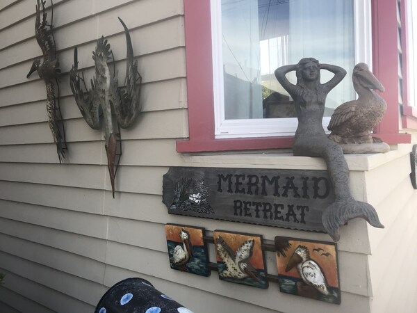 Retraite De Sirène (Pet Friendly) (Séjour D'une Semaine Minimum) Permis # 0027 - Monterey, CA