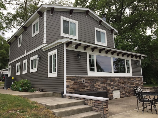 Newly Renovated Kitchen 2024. Dead End Street, Large Yard, Not On A Hilltop. - Water Slides, Fremont