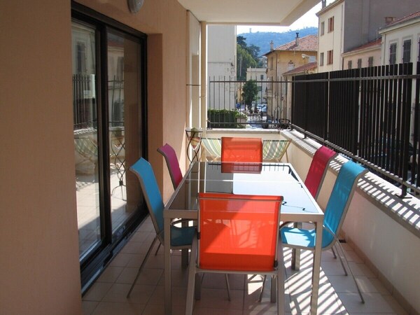 ¡Fabuloso Apartamento Moderno De 3 Habitaciones Con Piscina! - Cannes