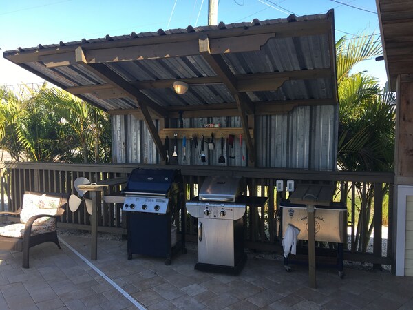 Sunset Beach_cozy Boutique Cottage With All The Must Have Beach Amenities - St. Pete Beach, FL