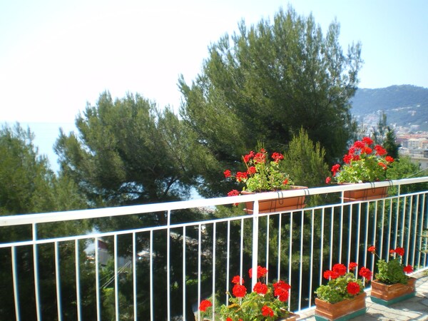 Appartement In Een Panoramisch Huisje In De Buurt Van De Zee - Ligurië
