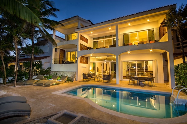 Beachfront Villa With Staff In Gated Community - Akumal