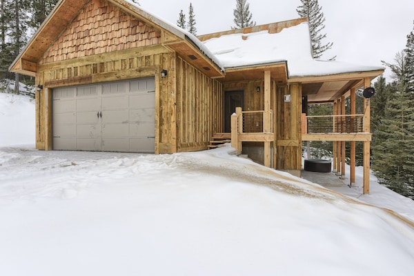 Nouvelle Construction Cabane 5 Br à Aire Ouverte Dans Les Arbres Avec Bain à Remous à Proximité Des Sentiers - Deadwood, SD