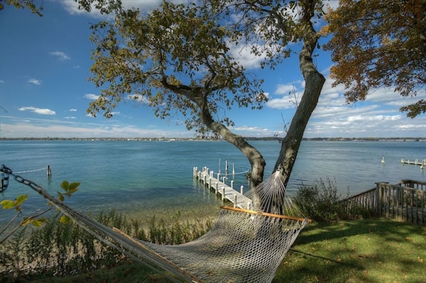 Tranquil, Beachfront Getaway With Dock, Fabulous Sunset Views! - Greenport, NY