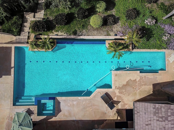 New List! Family Ranch W/ Luxurious Pool, Spa & Landscaping Plus Horse Lodging! - Black Mountain Ranch - San Diego