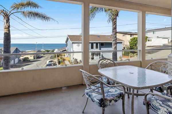 Hermosa Casa Personalizada En La Playa De Cayucos - Cayucos, CA
