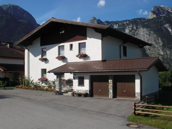 Apartment Traunstein - Bergheimat, House - Abtenau