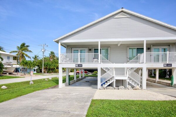 The Keys To Happiness! - Key Colony Beach, FL