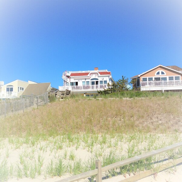 Oceanfront,7decks,hottub,game Rm, Elev, Priv Beach Walkway - New Jersey