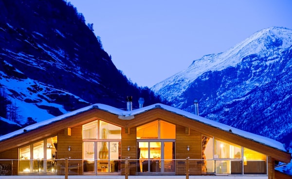 Stunning 5 Bedroom Ski Chalet Located In Zermatt - Zermatt