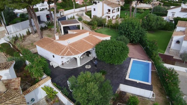 3 Bedroom Villa In A Residential Area - Moraira