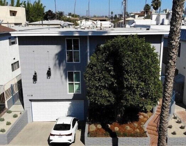 Beach Promenade Hotel Luxury Location - Venice Beach, CA