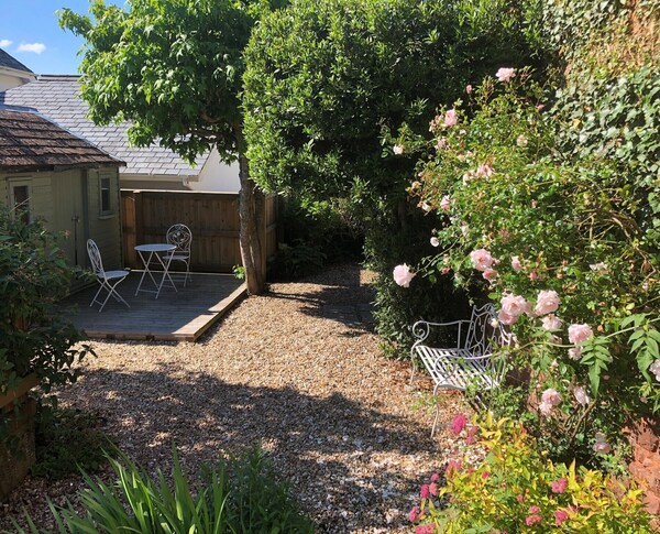 Charming Exmoor Cottage In Tranquil Setting Near Mediaeval Village Of Dunster - Dunster