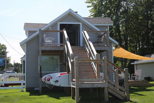 Emelia's Loft At The Narrows Yacht Club - Suttons Bay, MI