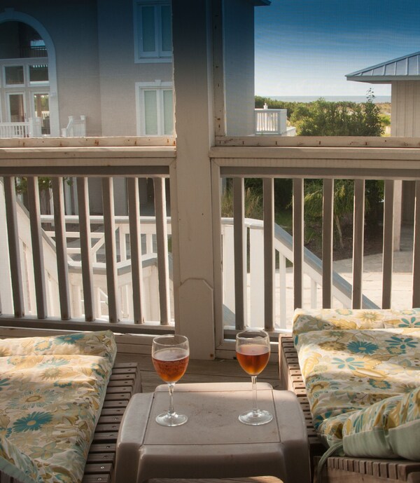 Relax By The Sea! Wide Beach! Beautiful View From Porch. - Fripp Island, SC