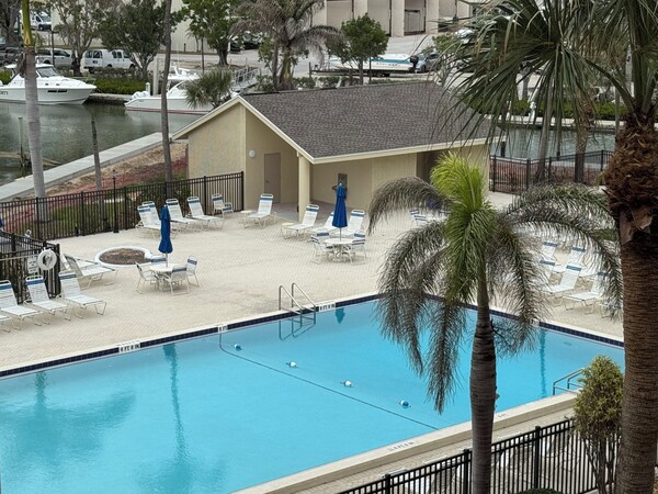 Santa Maria Resort- Great Resort And Condo!!  Large Refurbished Pool & Hot Tub! - Fort Myers Beach, FL