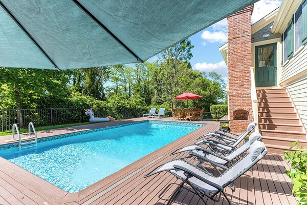 Lands End: 059-wb  5+ Acre, Resort-reunion Estate Sleeps 14 In Two Homes. Large Heated Pool - Cape Cod