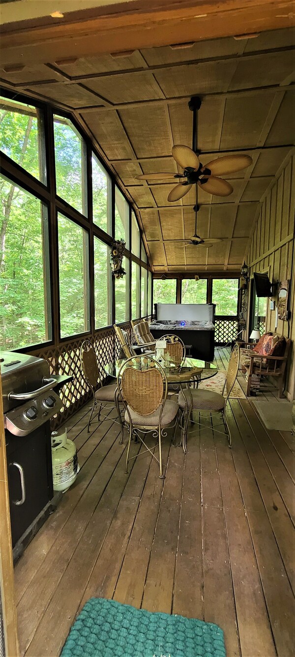 Brandywine Cabin - Screened Porch And Great Privacy - Sautee Nacoochee, GA