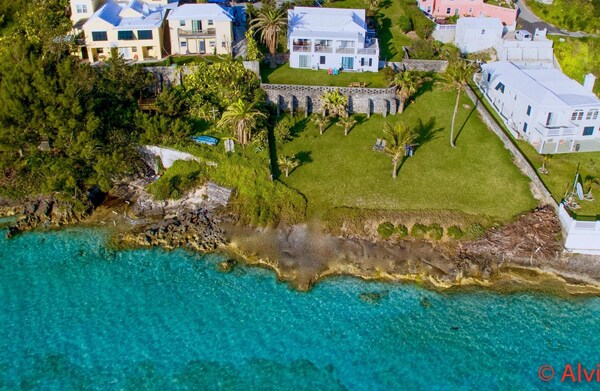 Ocean Front Studio, Kayak Available - Swimming, Bring Own Snorkle Euipment - Somerset Village