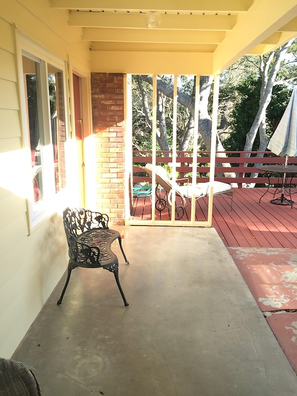 Hogar Privado, Recientemente Remodelado Con Todas Las Comodidades. Fácil Acceso A Todos Los Eventos. - Carmel-by-the-Sea, CA
