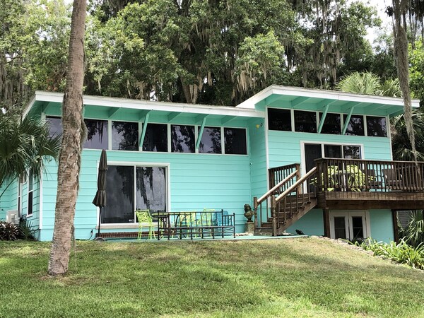Casa Frente Al Lago Con Muelle Cubierto, Pesca Genial, Mascotas, Internet, Canoa - Beverly Hills, FL