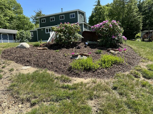 Charming Lakeside Cottage Steps Away From Private Sandy Beach. Summer Weeks Open - Deerfield, NH