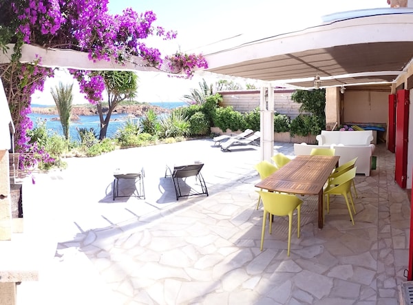 Villa Lou Crémadou Location Pied Dans Leau à Saint-raphaël (Anthéor) - Le Trayas