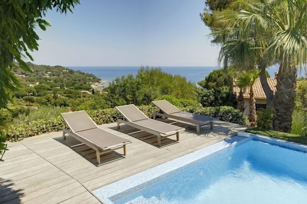 Location Vacances Grande Villa Location France, Sud De La France, Côte D'azur, Côte D'azur, Piscine, Vue, Climatisation, Près Bea - Les Issambres