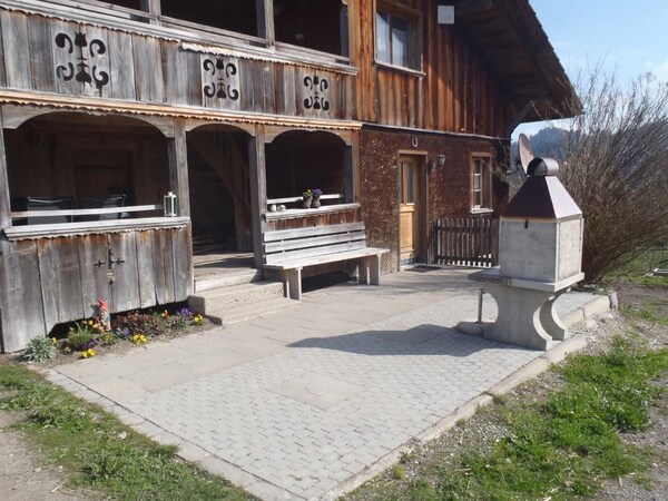 Ferienhaus Zollbrück Für 1 - 6 Personen Mit 2 Schlafzimmern - Alleinstehendes Ferienhaus - Kanton Bern