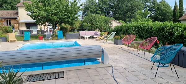 Charming Air-conditioned 6/8 Sleeper House With Pool, In Lunan - Figeac